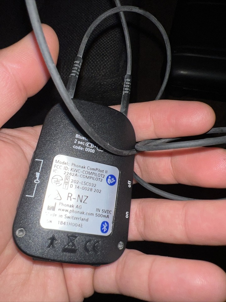 PHONAK™ COMPILOT II BLUETOOTH STREAMER - WITH NECKLOOP No Charger | eBay
