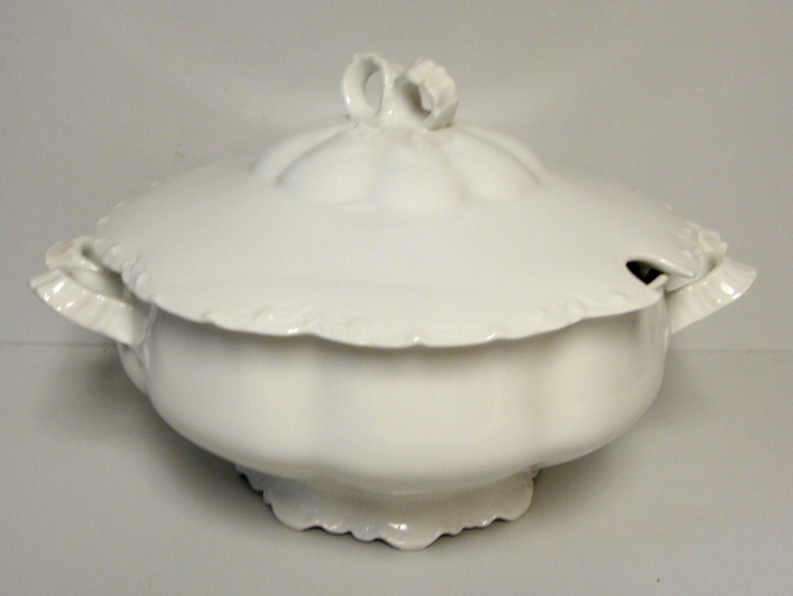 Haviland RANSON WHITE Soup Tureen with Ladle Opening SCHLEIGER #1 RARE ...