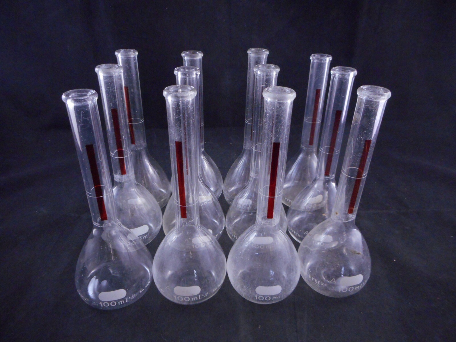 PYREX Glass Class A 100mL Volumetric Flask Lifetime Red No Cap 5600-100 ...