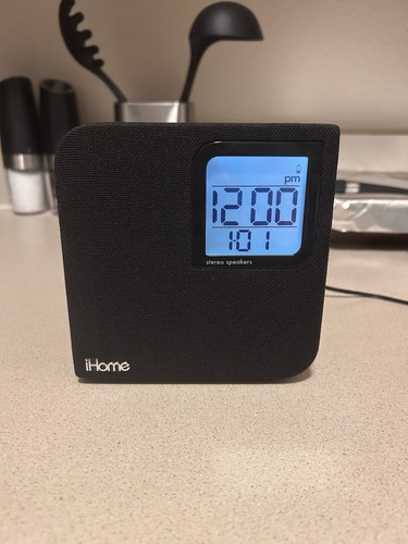 Black iHome Ip9 Speaker Dock With Clock Radio For iPod And iPhone ...