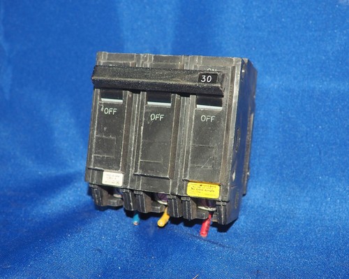GE General Electric 30 Amp 3 Pole 240 Volt Circuit Breakers THQB ...