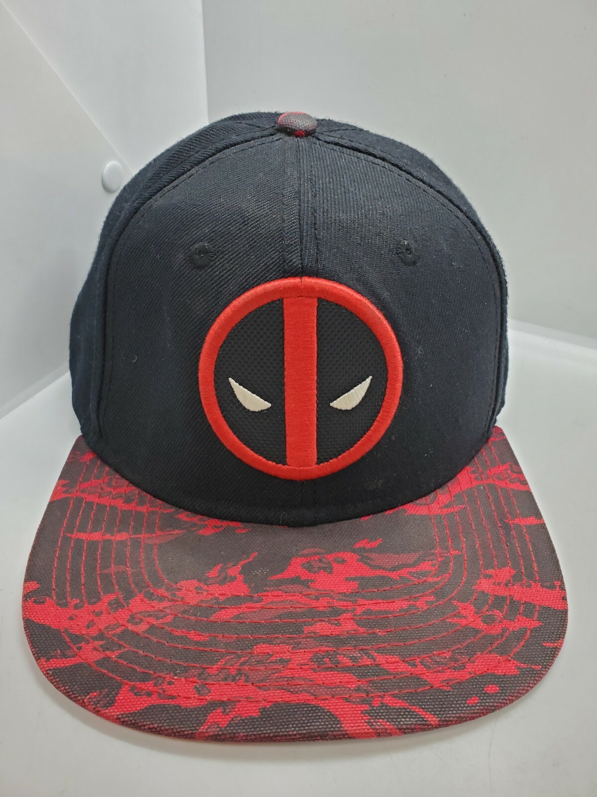 Deadpool Marvel Black and Red Swirl Snapback Hat Cap - Gem