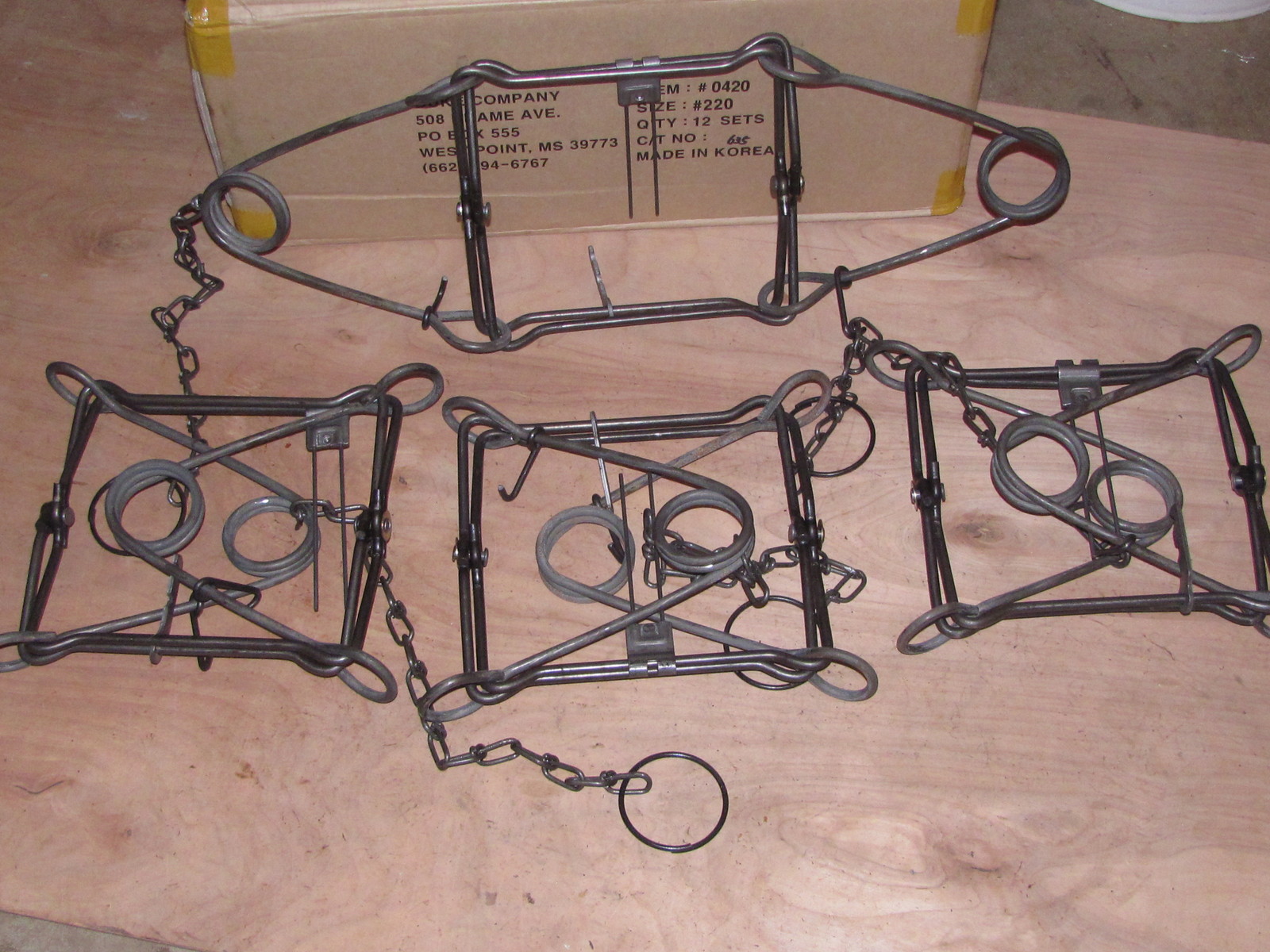 4 DUKE 220 BODY TRAPS RACCOON FOX BADGER MUSKRAT MINK 0420 | eBay