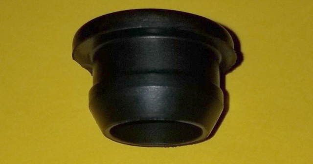 Nissan OEM 1181241B00 PCV Valve Grommet for sale online | eBay