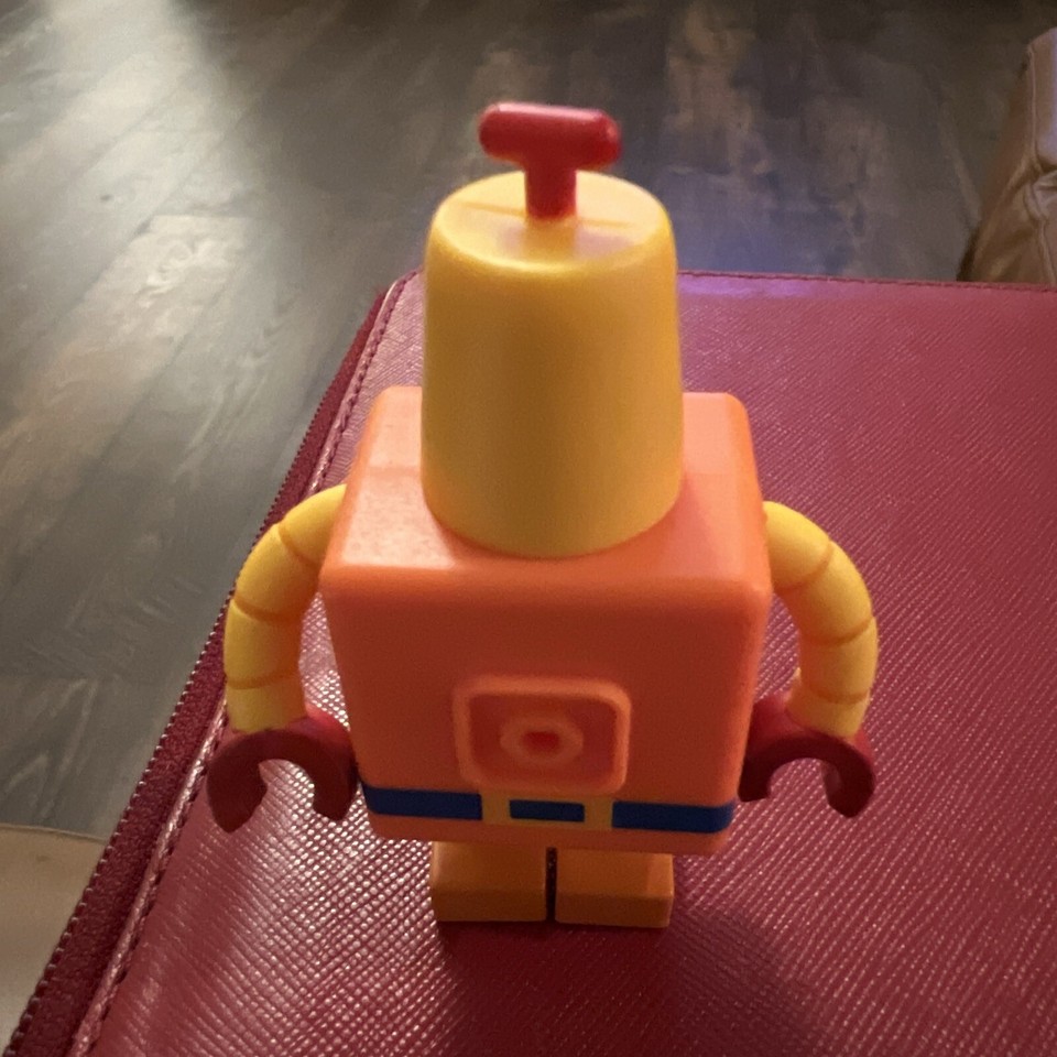 Sago Mini Engineer Hugbot Robot Figurine Figure | eBay