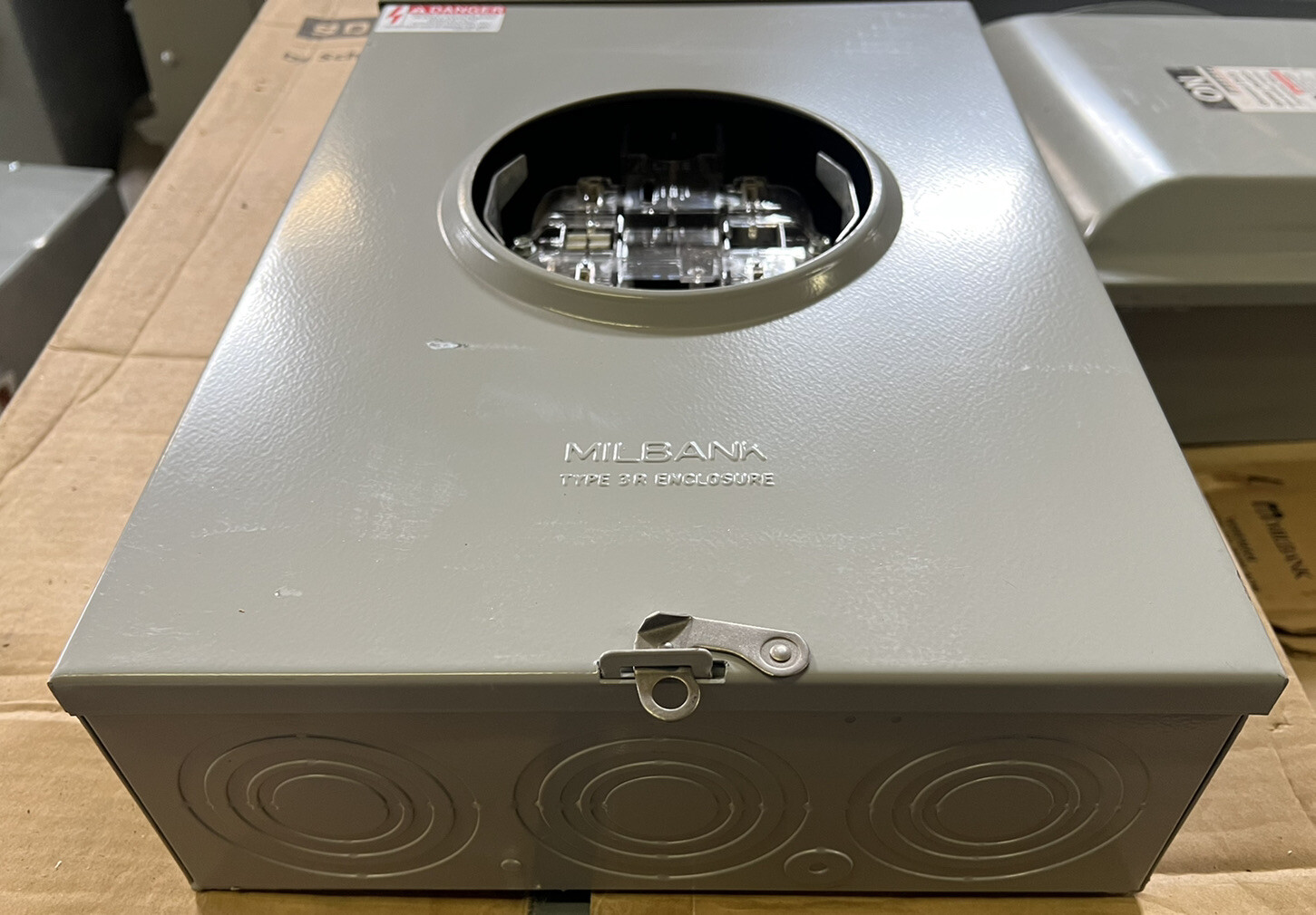 Milbank 125 Amp 600V Sinlge Phase 3 Wire Meter Socket with Bypass ...