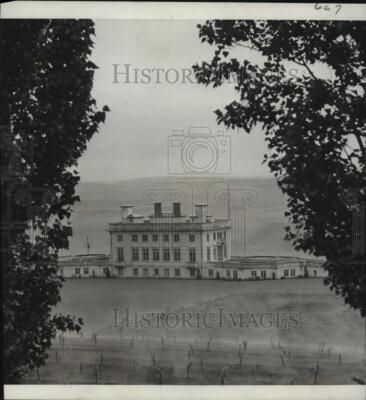 1940 Press Photo View of Maryhill castle on Columbia River gorge in ...