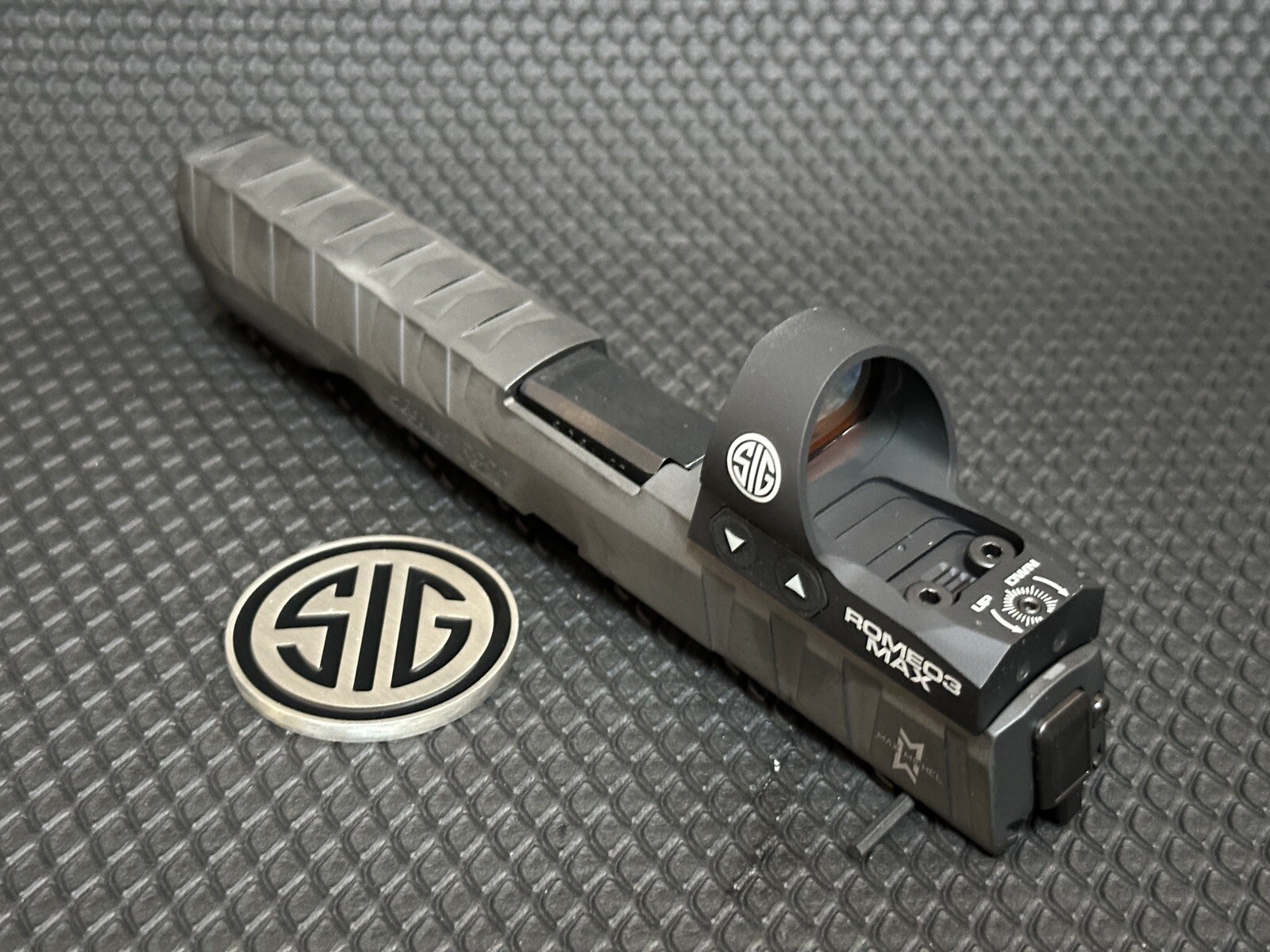 Sig Sauer P320MAX Complete Upper, with ROMEO3MAX Optic (from SKU: 320X5 ...