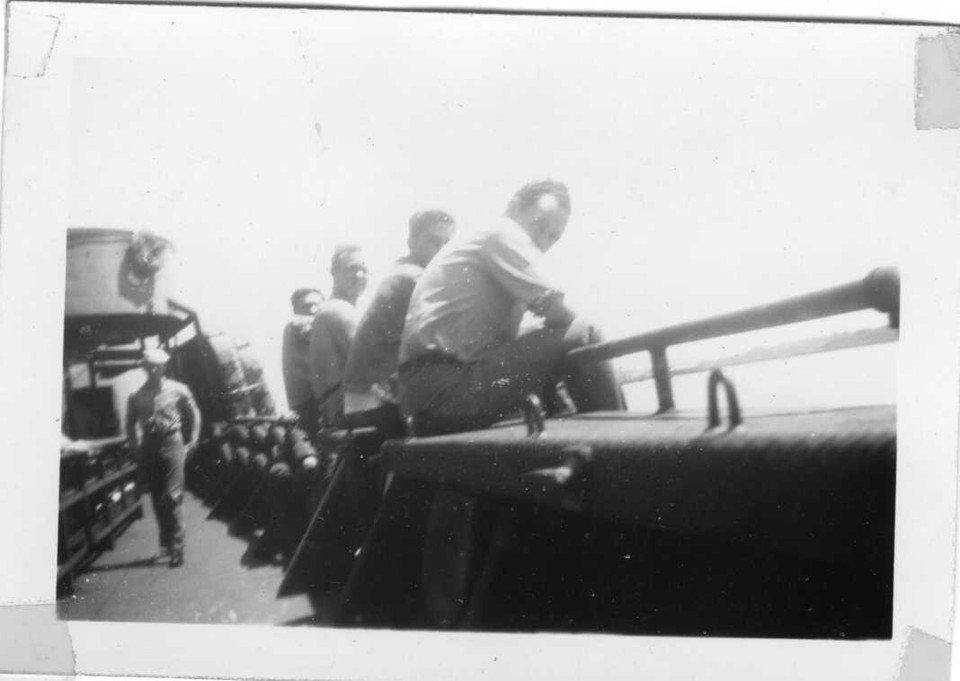 ORIGINAL VINTAGE PHOTO: Navy Sailors Men Male Buddies USN 40s 40's WW2 ...