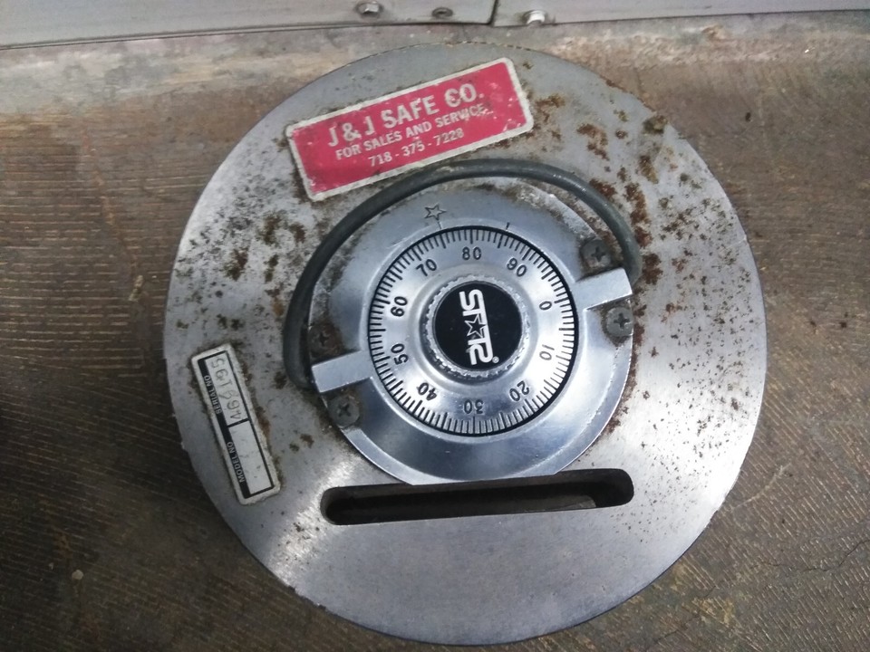 VTG. Amsec Star Head Combination Safe Head Lift Floor Safe WITH /COMBO ...