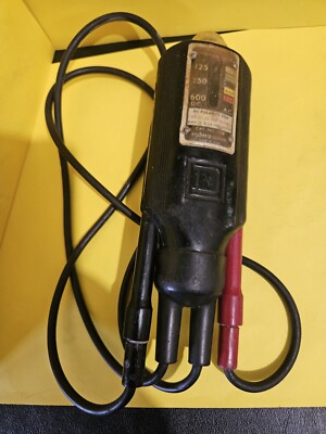 Amp & Voltmeters - Wiggy Voltage Tester