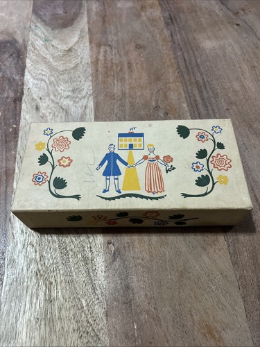 Box of Vintage Sewing Buttons 60+ Lots Of Mates - Mixed Lot All Colors ...