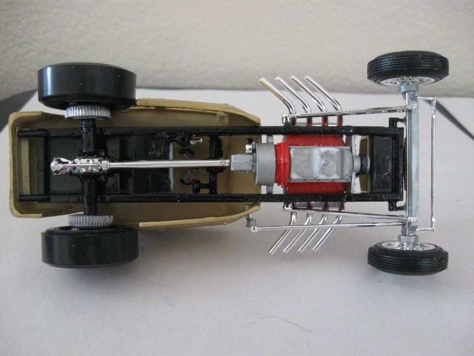 Little Bull 1924 Ford T Coupe Wild Altered Kustom Build 1:25 model car ...