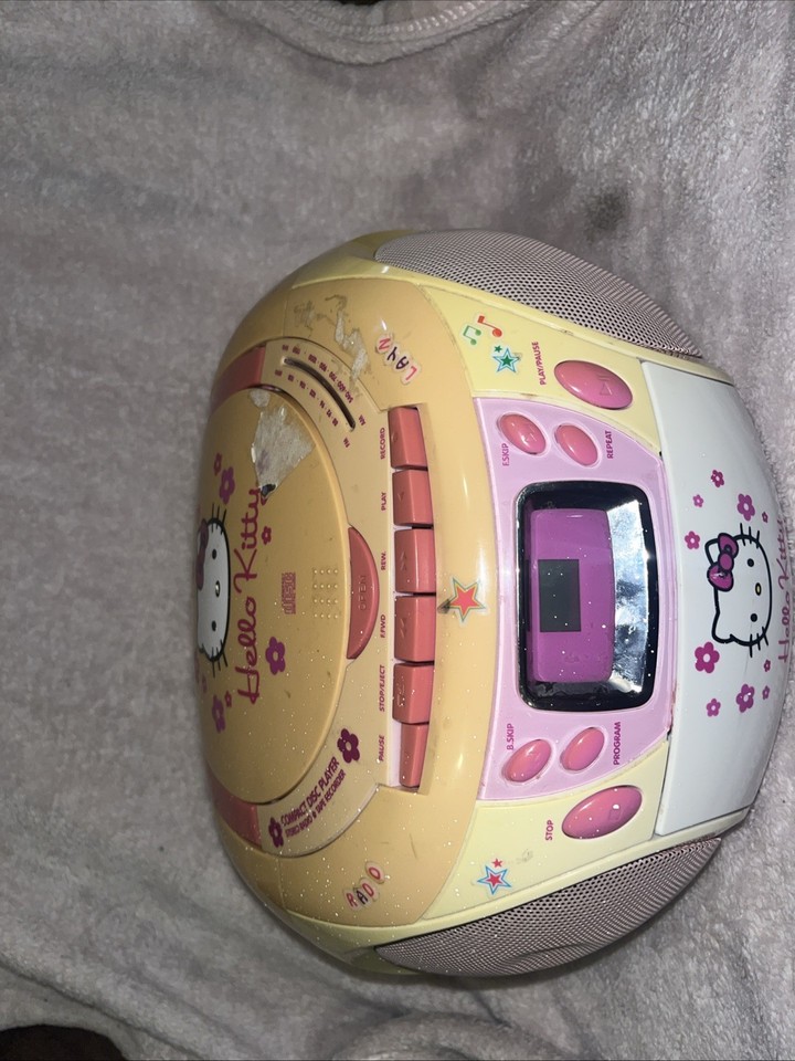 Hello Kitty Portable CD Cassette Tape Player AM/FM Radio Boombox Intertek | eBay