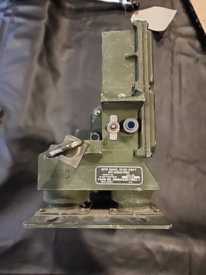 Humvee Mt-6353 Vrc Sincgars Military Radio Amp W/ Shock Absorbing Base ...