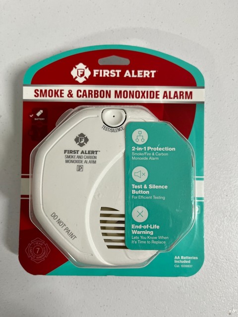 First Alert Powered Alarm SCO5CN Combination Smoke and Carbon Monoxide ...