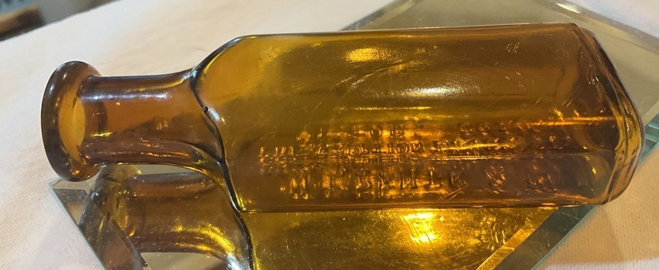 Colorado Drugstore Bottle W.F. Bette & Co. Victor , Colo. Yellow Amber ...