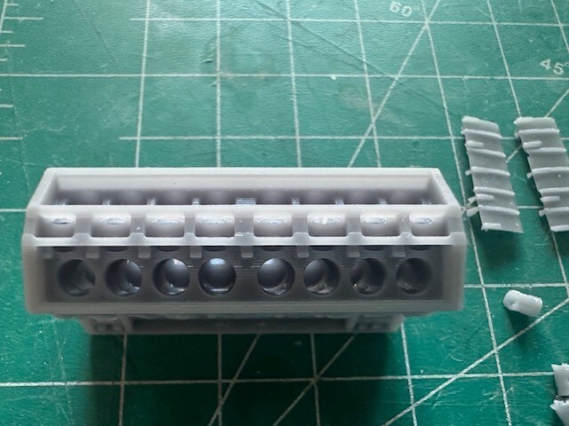 HO scale EMD 645 - 710 Engine Kit - 16cyl | eBay