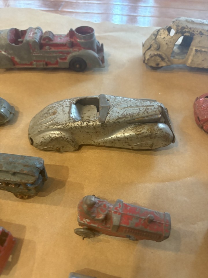 VINTAGE WYANDOTTE GIRARD PRESSED STEEL TOY TRUCK Cars Hubley Misc ...