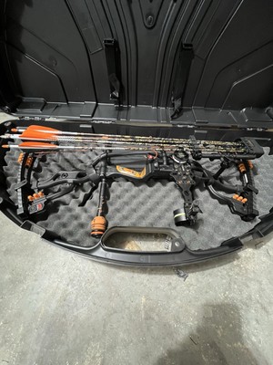 Hoyt Carbon Spyder 30 Bow 55 to 65 lb draw 28.5 in draw length. | eBay