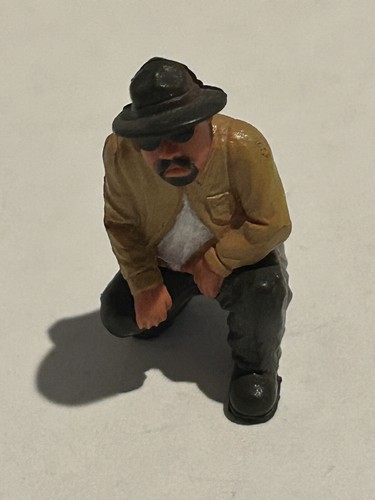 Homies Series 10 MAD DOG 1/32 Scale Super Rare Figure COMBINE SHIPPING ...