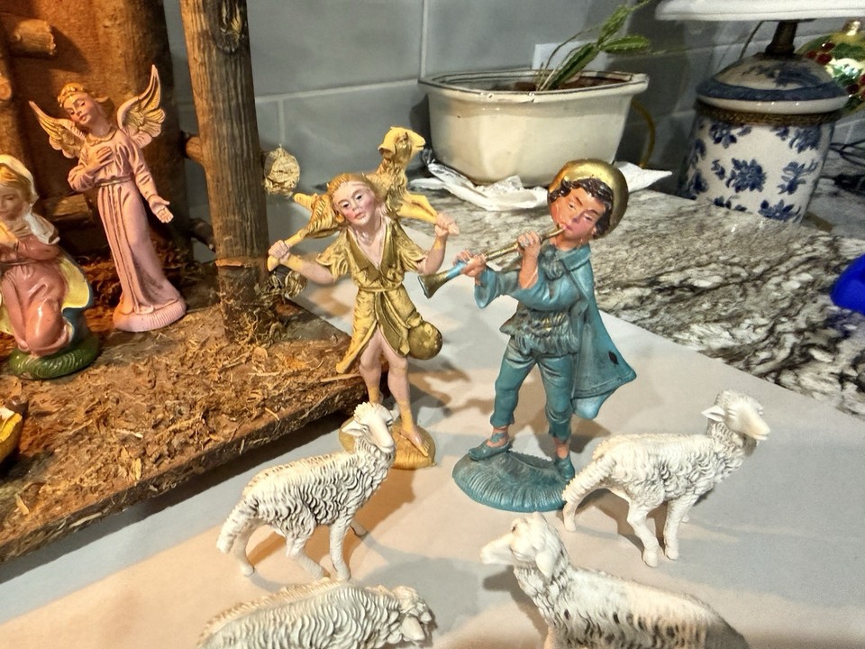 VTG Fontanini Nativity Set 21 Figurines & 13.5 X 6.5" Wood Stable ...