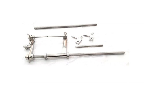 Femoral Distractor set of orthopedic surgical instruments by Emperor ...