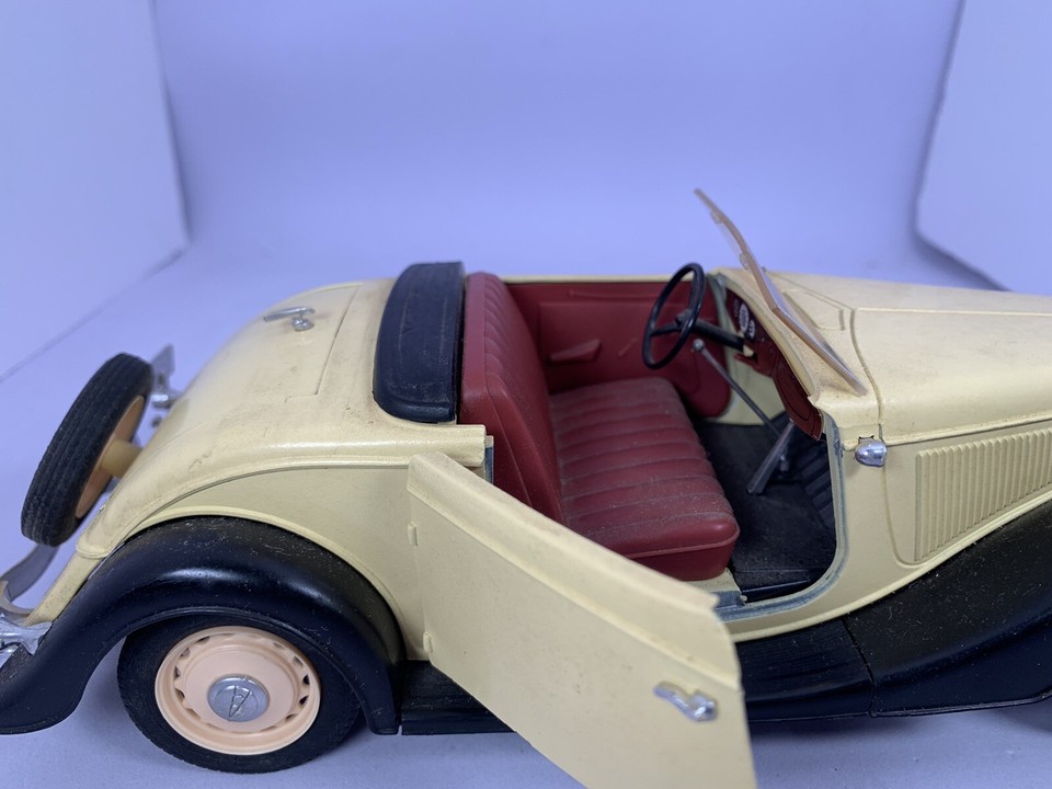 Vintage Solido French die cast V8 Ford Echelle 1:19 eme | eBay