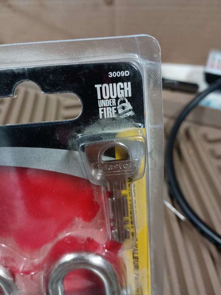 Master Lock Warded Padlocks 3009D Set Of 4 Same Key Opens All Locks New ...