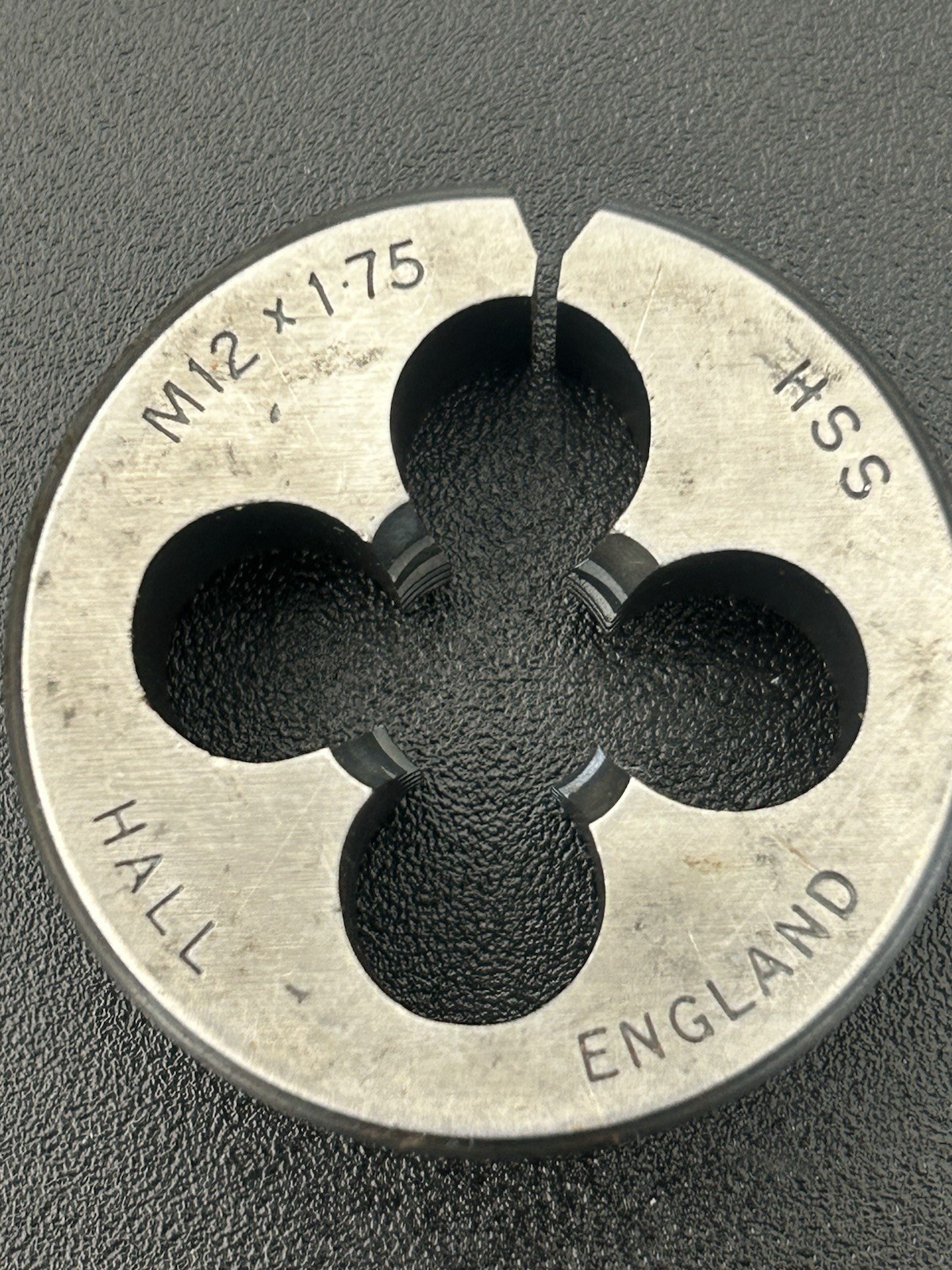 Round Threading Dies Metric M12 x 1.75 Thread High Speed Steel Screw ...