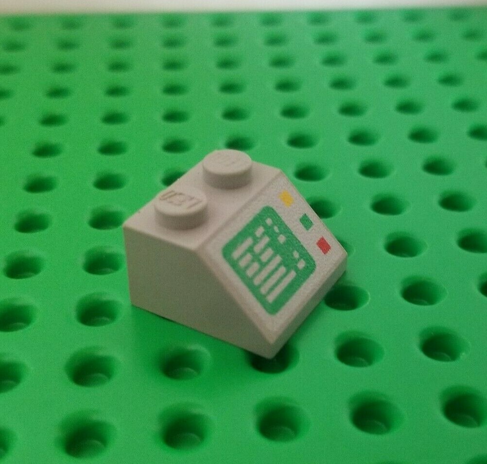 Lego Computer Screen Slope 2x2 Green Red Buttons TV Console Control ...
