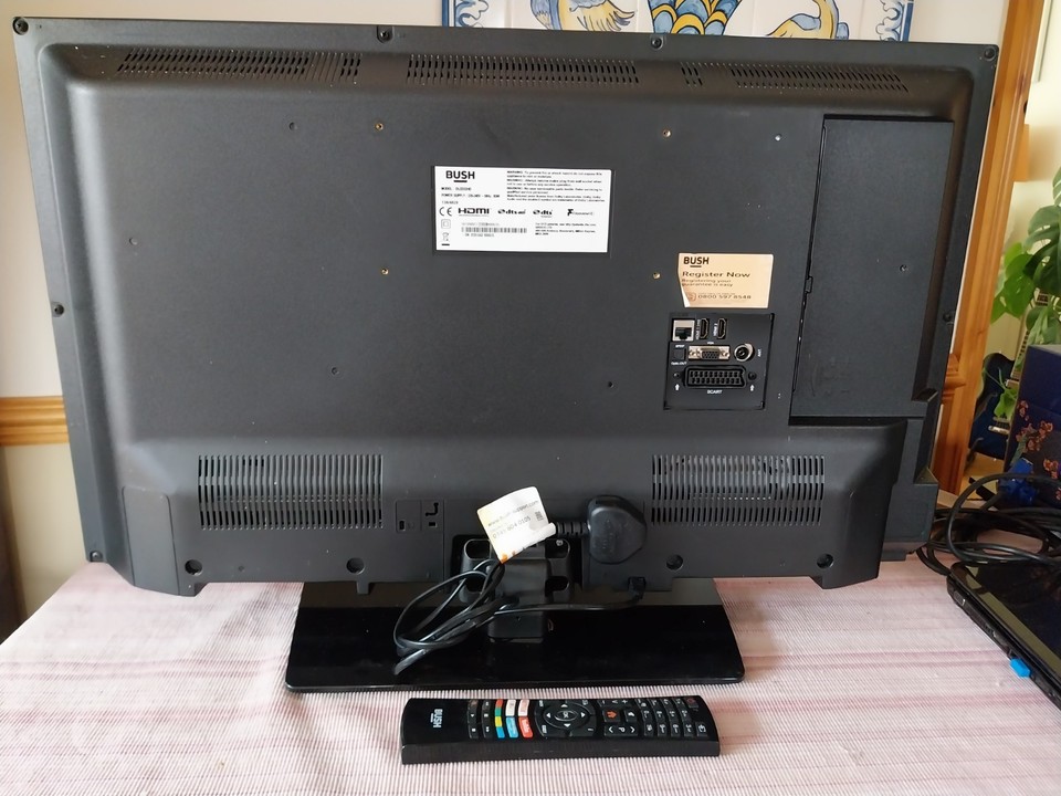 Bush DLED32HD 32" TV Freeview HD HDMI With Remote Control VGC | eBay UK