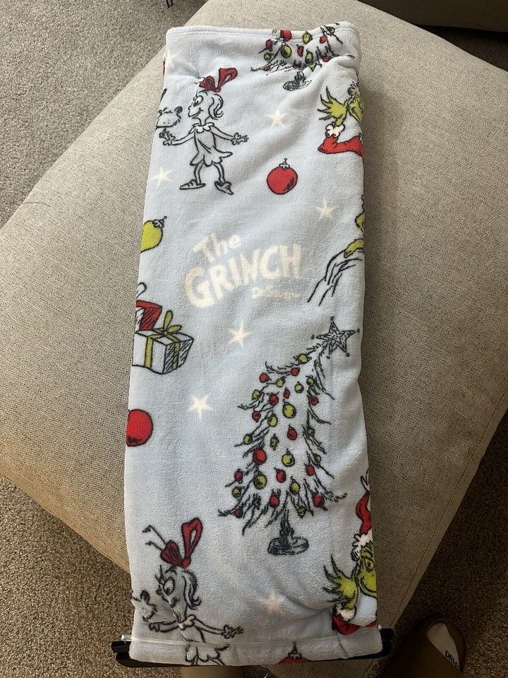 New 2024 Dr. Seuss The Grinch Blanket Christmas Oversized Throw Blanket ...
