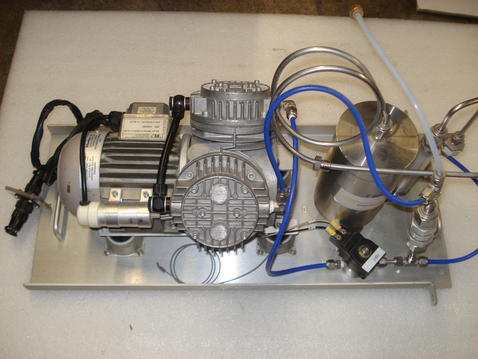 KNF MPU818-N035.0-10.96 Diaphragm Vacuum Pump w/ Cymer Module # 05 ...