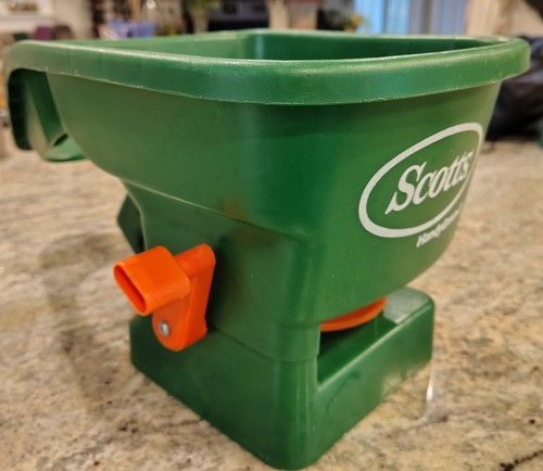 Scotts Handy Green II Hand Held Lawn Spreader Seed Fertilizer Salt ...