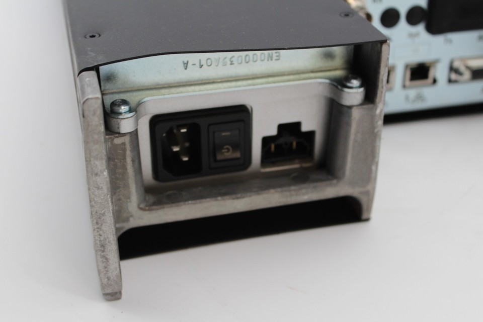 MOTOROLA SLR 8000 UHF1 MODEL T8319A REPEATER RADIO WIRELESS ...