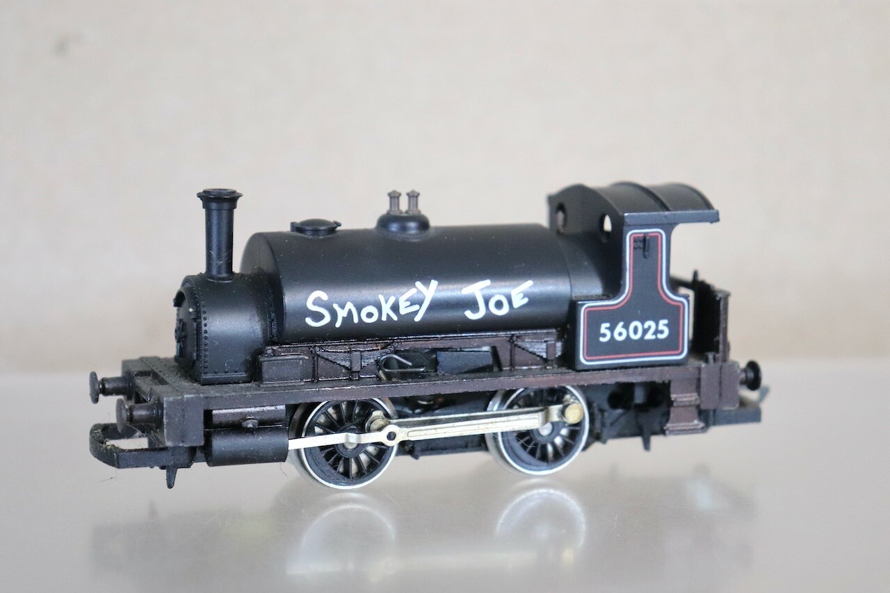 HORNBY R782 BR 0-4-0 CLASS 0F PUG SADDLE TANK LOCOMOTIVE 56025 SMOKEY ...