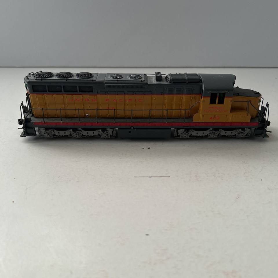 HO Tenshodo brass Union Pacific SD-24 diesel engine #405 | eBay