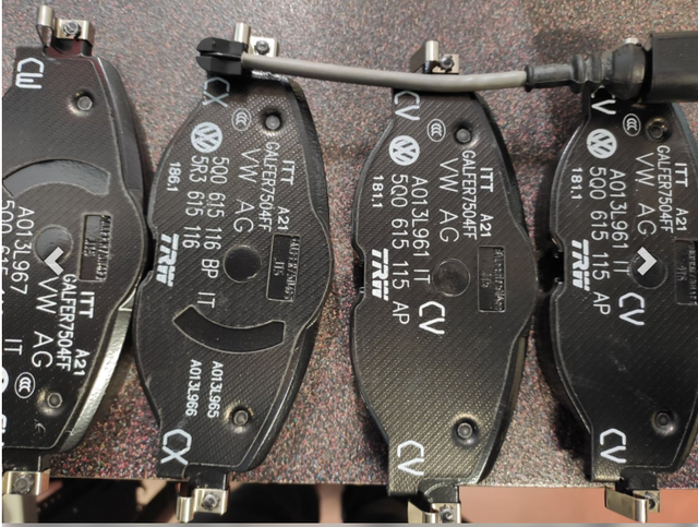 VW / AUDI / SEAT / SKODA FRONT BRAKE PADS 5Q0698151AH *GENUINE* for ...