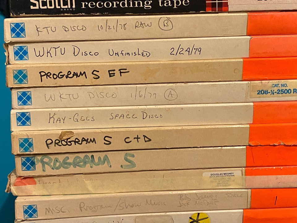 17 (Seventeen) 10.5 Inch Scotch Metal NAB Reels with Tape | eBay