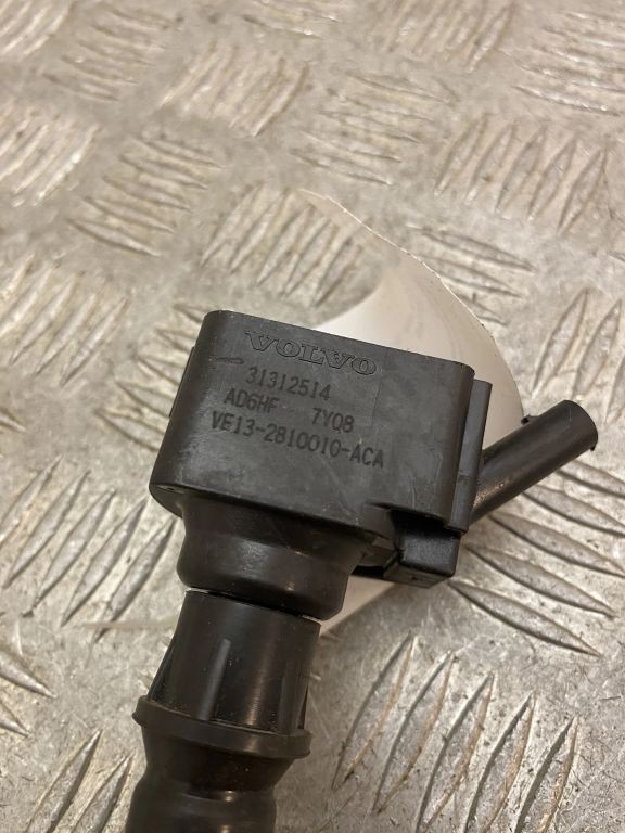 Volvo XC90 2017 High voltage ignition coil 31312514 Petrol 235kW ...