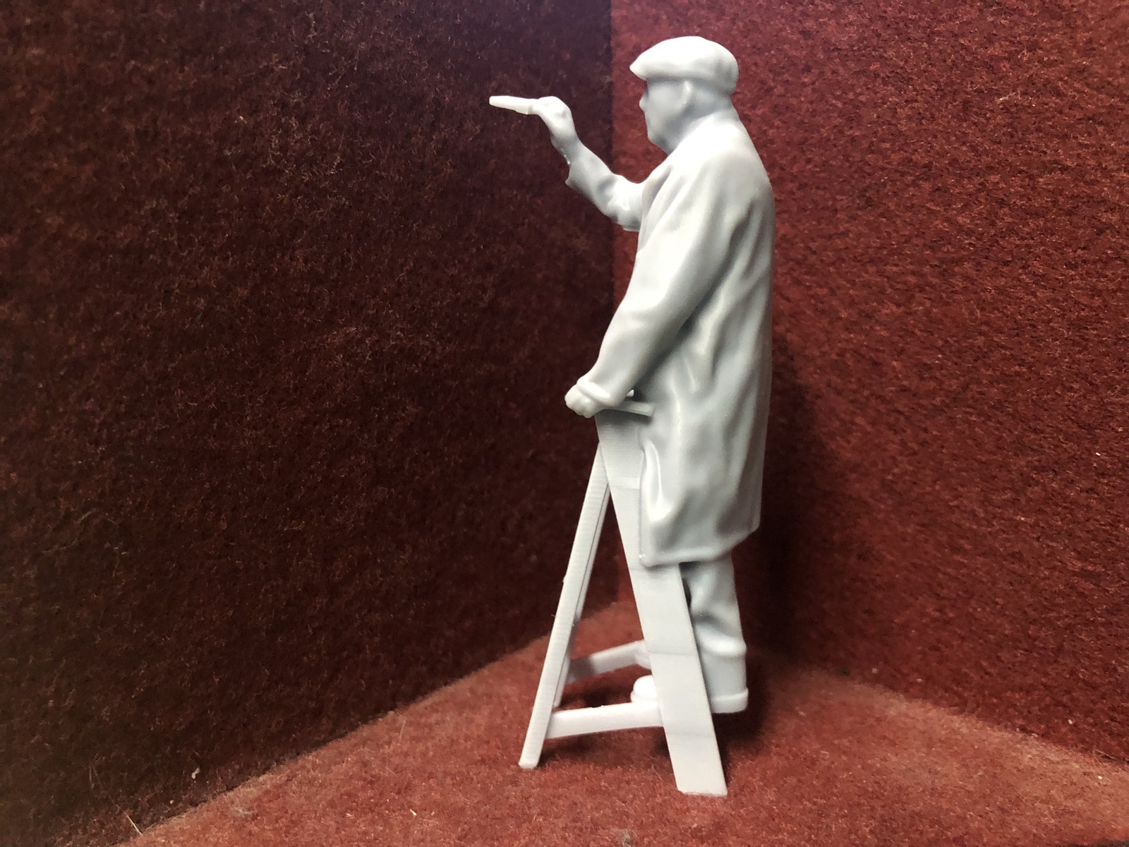 G-Scale figure painting on ladder - 3D scan of a real person - M095 ...