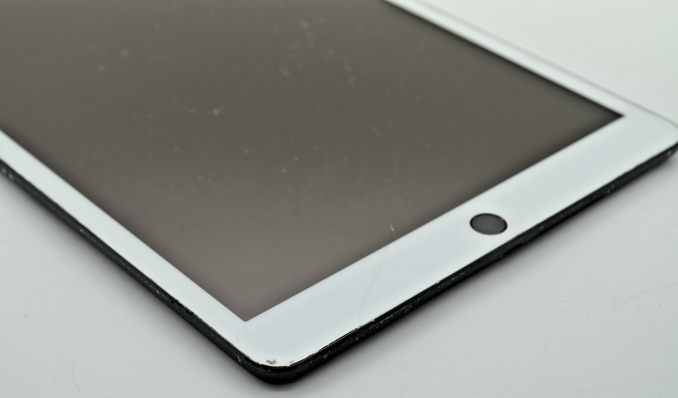 Apple iPad (9th Generation) A2604 64 GB, Wi-Fi + 4G, 10.2 in - Space ...