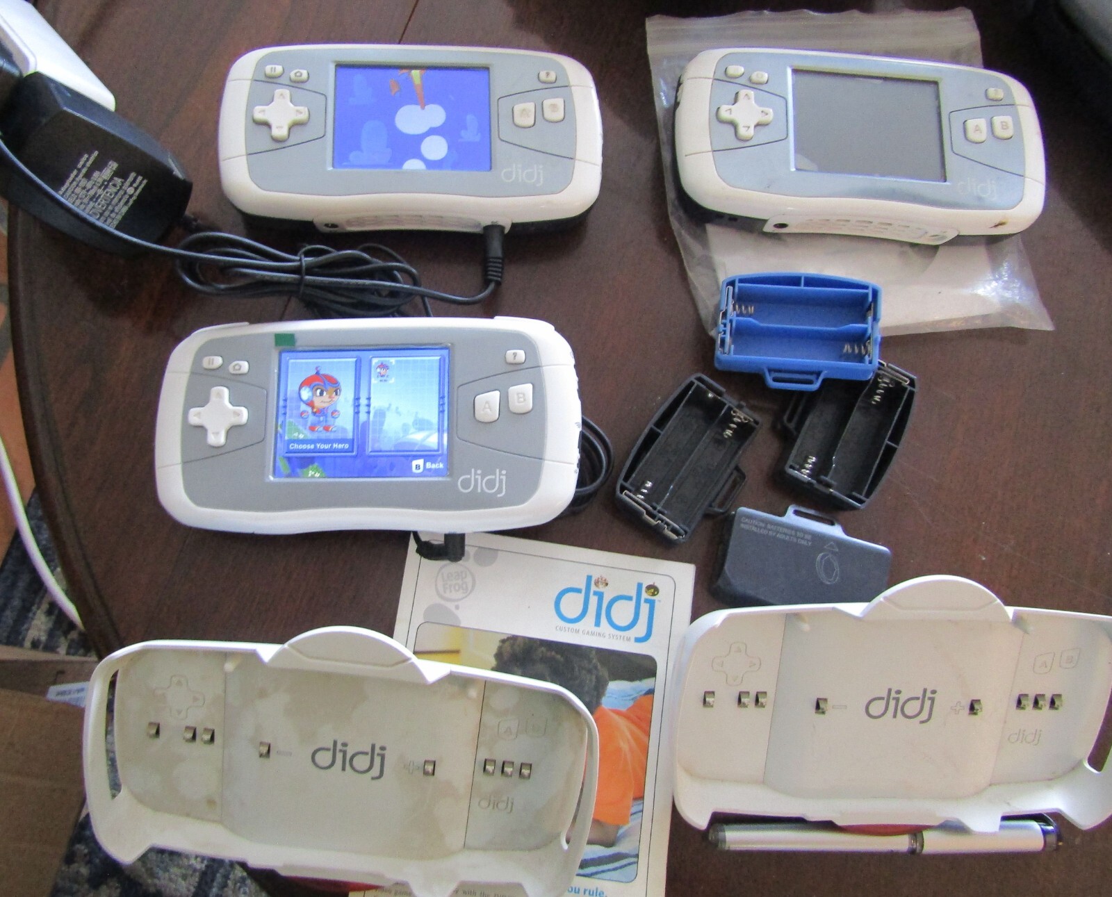 Lot of 3 LeapFrog DIDJ Handheld Gaming System w/ chargers charger dock ...