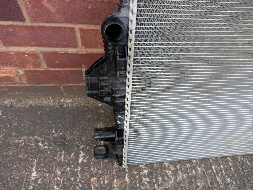2016 VW TOUAREG 7P R LINE Radiator Engine Cooling 7P0121253A | eBay UK