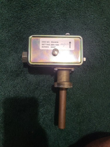 EMD Temperature Sensor P/N 9544836 187/179 Series 08/07 | eBay