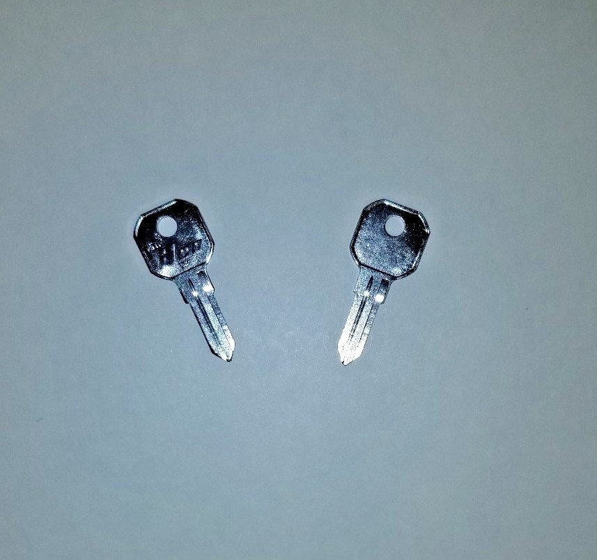 1611 ILCO Key Blank some AMMA Vending machines, Gas Caps, LTC toolbox ...