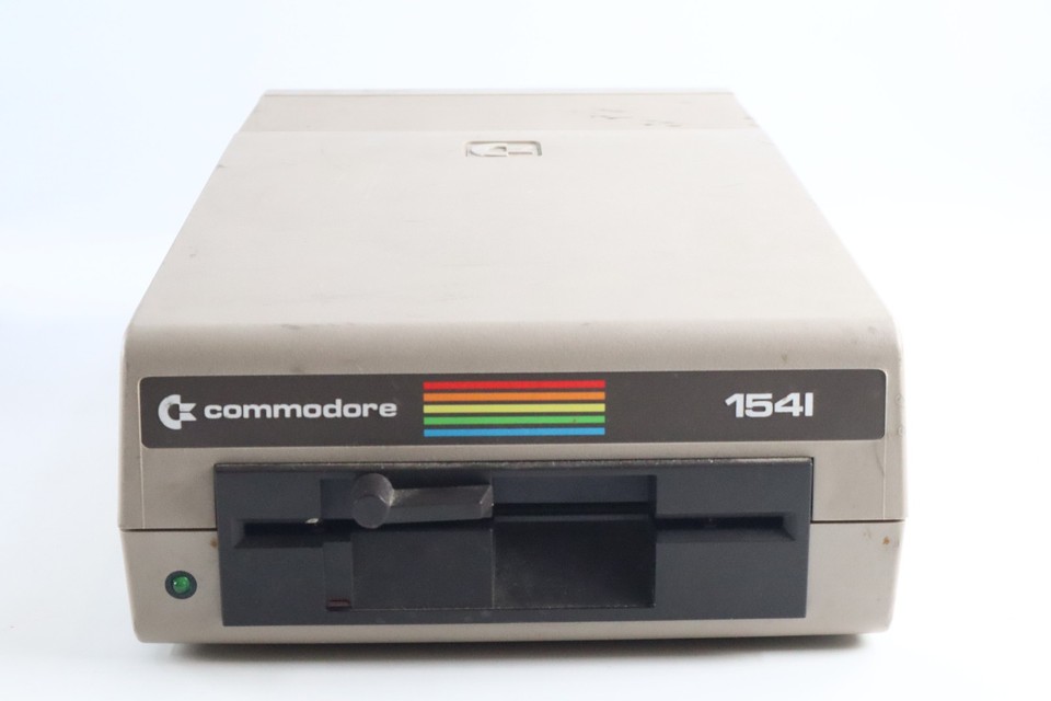 Commodore 64 Computer In Original Box & 1541 Disk Drive Lot UNTESTED ...