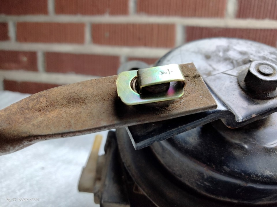 CHEVY II NOVA Windshield Wiper Motor Linkage Arm Mounting Clip Retainer ...