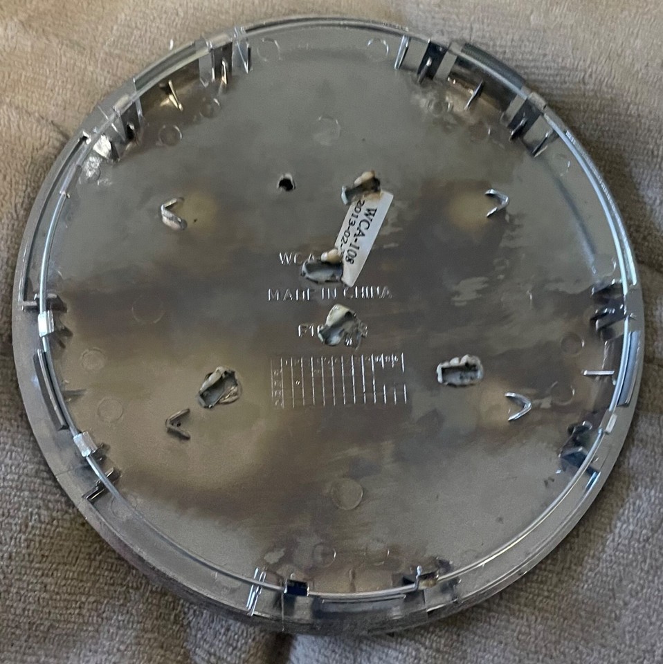 Cadillac Center Cap Gold Chrome OEM GM Deville Eldo SLS DTS DHS WCA ...